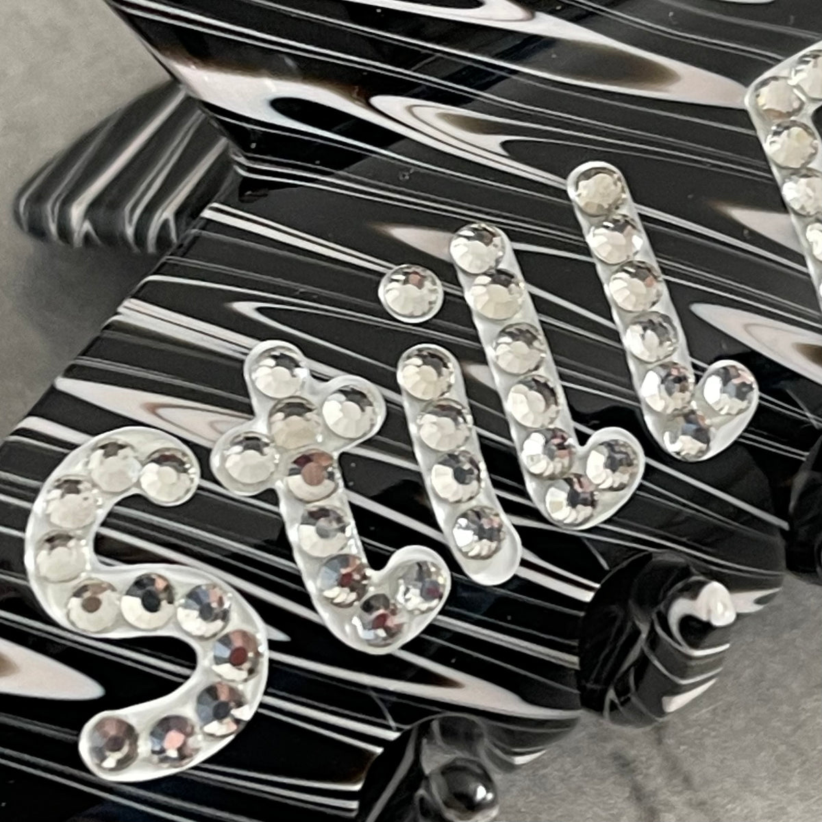 Still emo hair claw – The Silver Spider